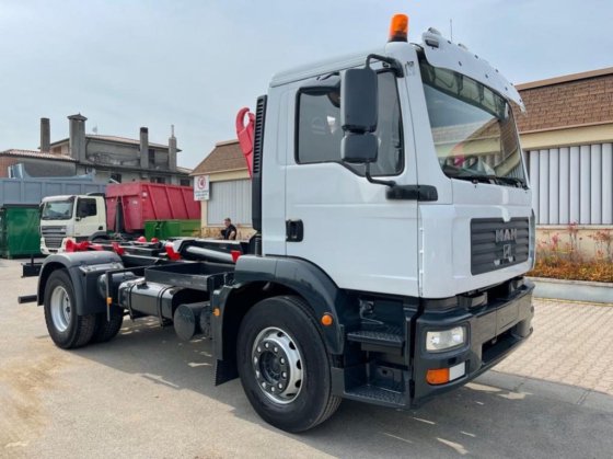 2007 MAN MAN TGM 18.240 FRONT AND REAR LOADER WITH SKID-STEER in Veneto ...