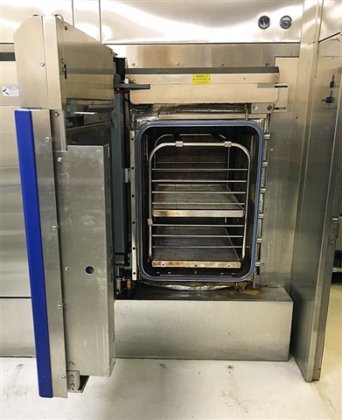 2004 Getinge 733 LS Steam Sterilizer/Autoclave in Los Angeles, CA, USA