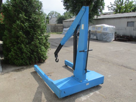 315-Engine lifting giraffe lifting for sale 2.5t in Tatabánya, Hungary