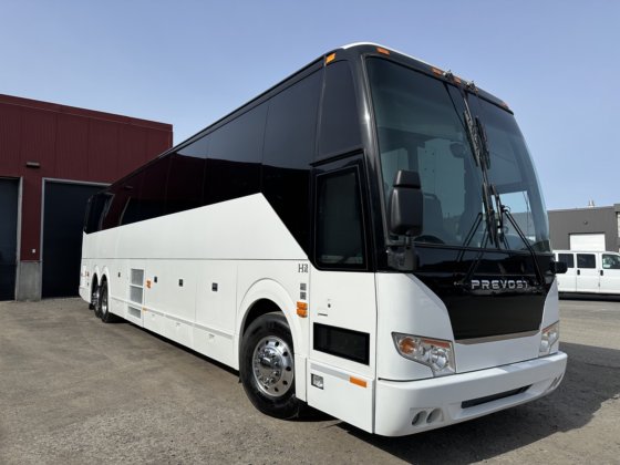 2014 Prevost H3-45 in Montreal, Quebec, Canada
