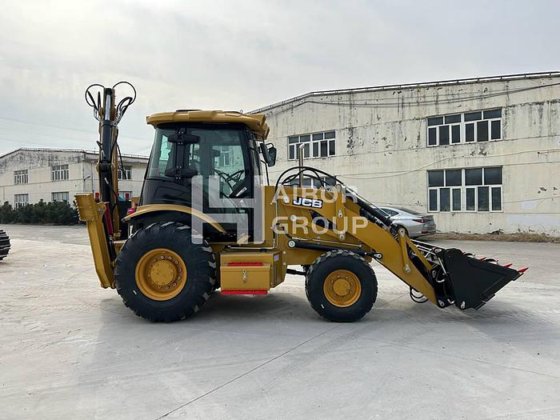 Backhoe Loader JCB 3CX in Shanghai, China