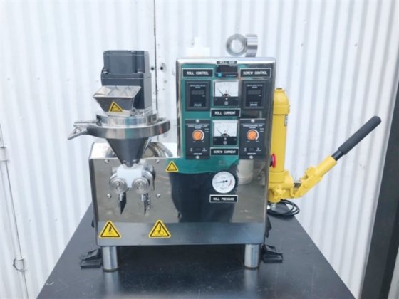 Vector Freund Roller Compactor TF-LABO in St. Petersburg, FL, USA