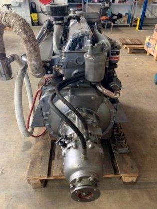 20051 - MARINE ENGINE - FORD SABRE MARINE - VERY LOW HOURS!!! 2715E 6 ...