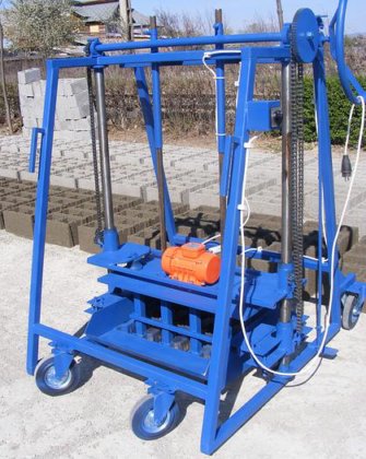 Nouvelle Pondeuse Universelle à Parpaings, Briques, Hourdis, Pavés ...