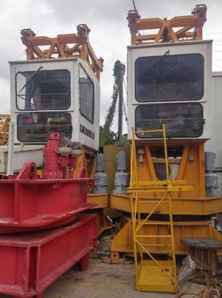 2000 Liebherr 200 ECH in United Arab Emirates