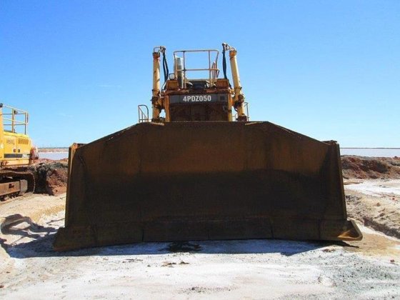KOMATSU D375A-5 Crawler Dozer in Singapore, Singapore
