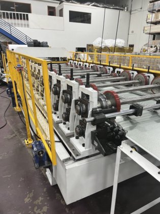 Rollforming Machines US Insulated Panel Machine in Orlando, FL, USA