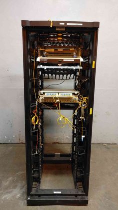 APC Rolling Server Rack No Doors AR2313BLK in Shippensburg, PA, USA