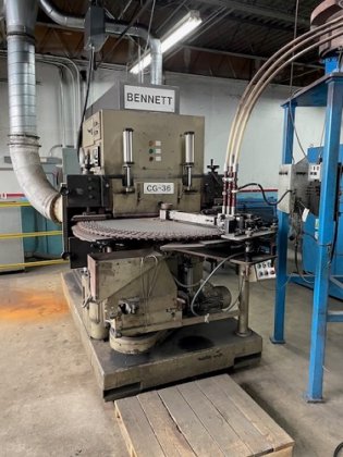 36" BENNETT #CG-36 AUTO-FEED SPRING GRINDER in Mansfield, OH, USA