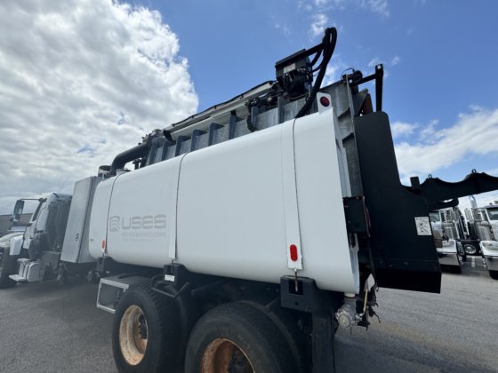 2012 FREIGHTLINER 114SD in Dallas, TX, USA
