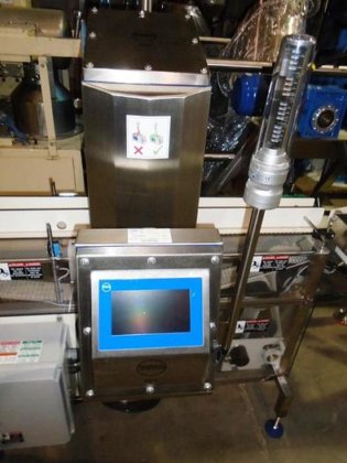 LOMA MODEL IQ4 INLINE METAL DETECTOR in Toronto, Ontario, Canada