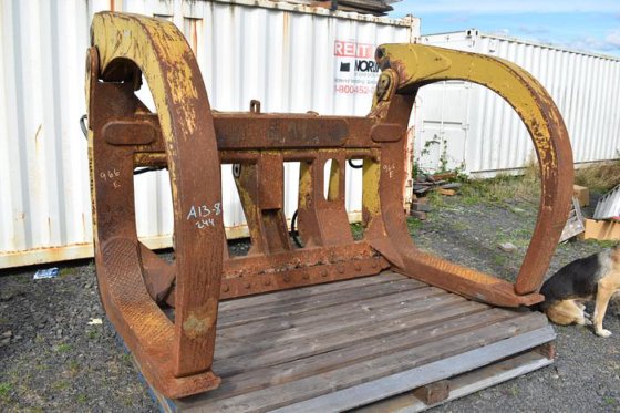 966 log forks, Caterpillar 966 D E F log forks, Medford log grapple ...