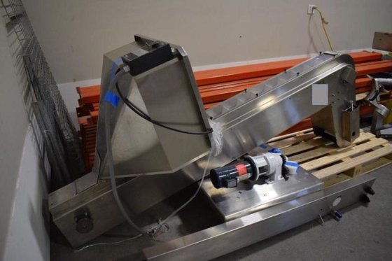 Pack West A200 Capper in Portland, OR, USA