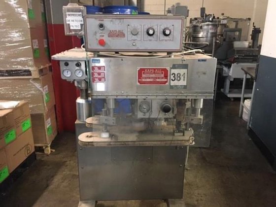 Kaps-All model F-4 cap retorquer in New York, USA