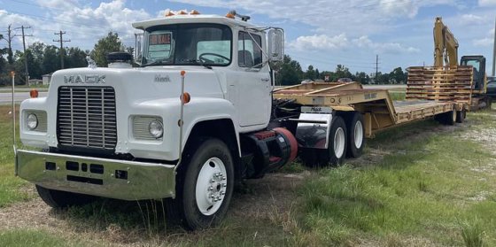 1989 MACK R688ST in Lake Charles, LA, USA