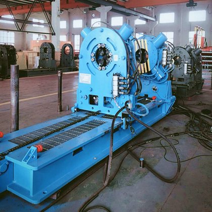 Casing and tubing coupling bucking unit in Dongying, China