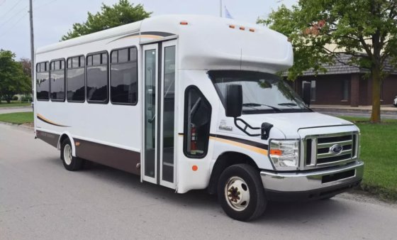 2019 FORD ECONOLINE Bus in Kankakee, IL, USA
