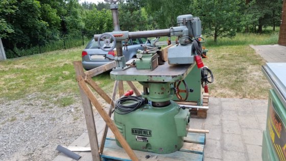 1981 Bauerle milling machine with feed in Gowino, Poland