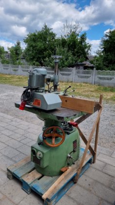 1981 Bauerle milling machine with feed in Gowino, Poland