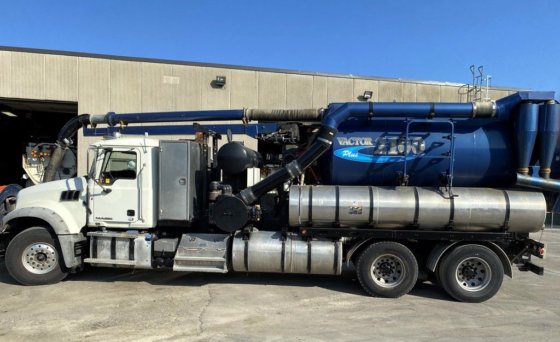 2013 VACTOR 2100 PLUS PD in Vaughan, Ontario, Canada
