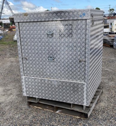 CHECKER PLATE BOX in Carrara, Australia