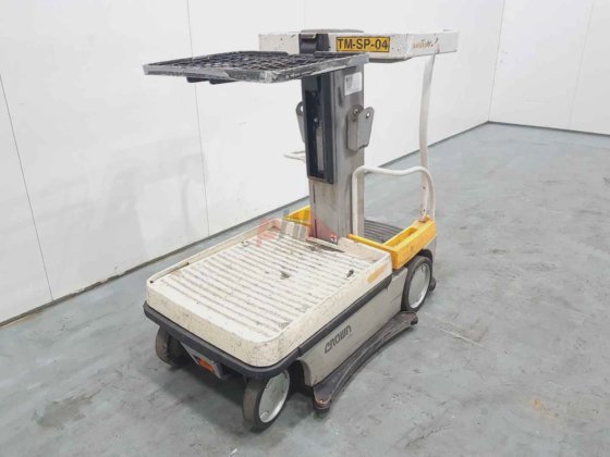 2007 CROWN WAVE 50 118 ACCESS PLATFORM Forklifts in Odiham, United Kingdom