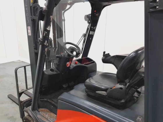 2018 LINDE E20PH-02 386 ELECTRIC Forklifts in Odiham, United Kingdom