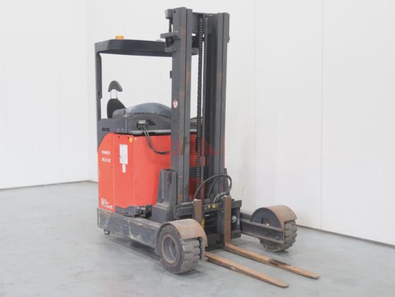 2012 LINDE R20G-12 115 REACH Forklifts in Odiham, United Kingdom