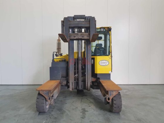 2017 COMBILIFT C5000XL 4 WAY Forklifts in Odiham, United Kingdom