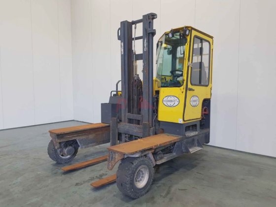 2017 COMBILIFT C5000XL 4 WAY Forklifts in Odiham, United Kingdom