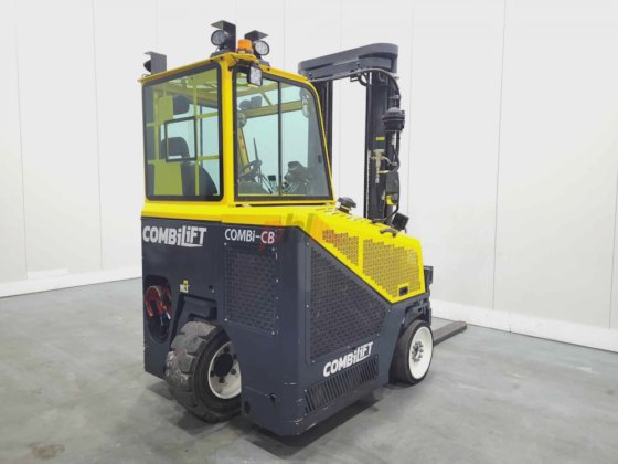 2019 COMBILIFT CB4000 4 WAY Forklifts in Odiham, England, United Kingdom