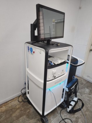 Auris Monarch Navigation Bronchoscopy Robotic Platform System in Los ...