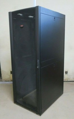 APC AR3150 Netshelter SX Deep 42U 750mm x 1070mm Server Rack Cabinet ...
