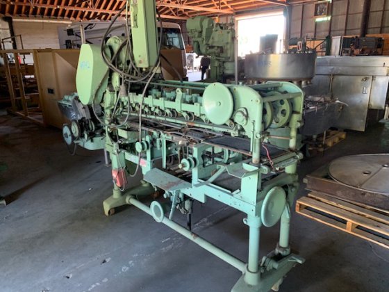 Standard -Knapp Roll- Through Can Labeler HOR-1 in Stockton, CA, USA