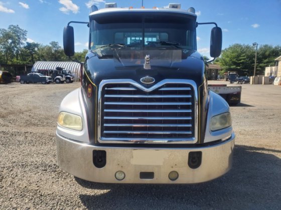 2005 Mack CXN613 Day Cab Tandem Axle Tractor -Mack Maxitotque ES T313 ...