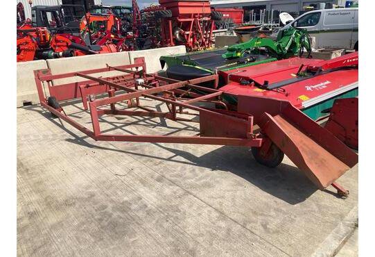 Bale Sledge Flat 8 bale sledge in Thame, United Kingdom