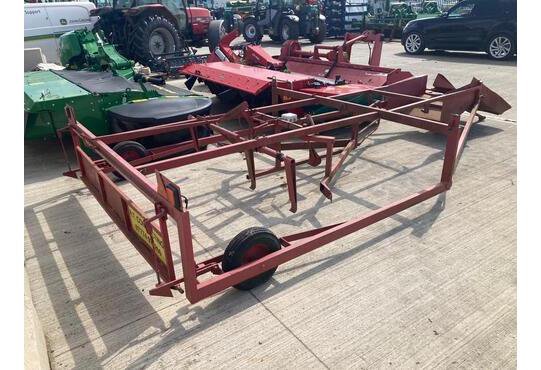 Bale Sledge Flat 8 bale sledge in Thame, United Kingdom