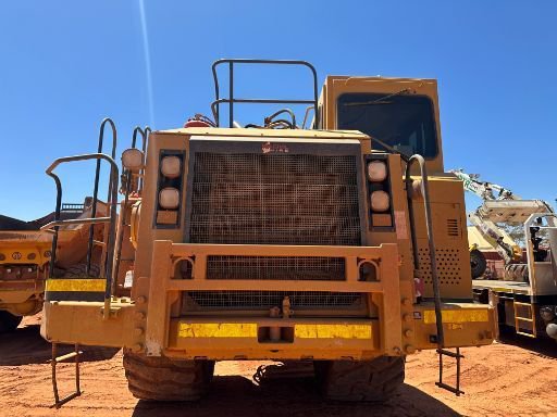 Caterpillar 633G Motor Scraper. in Malaga, Western Australia, Australia