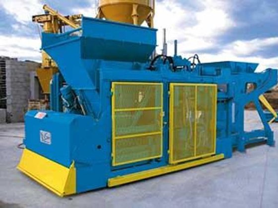 Nuova VibroCast BLOCK MACHINE INSTALLATIONS FIXES AUTOMATIQUES in Udine ...
