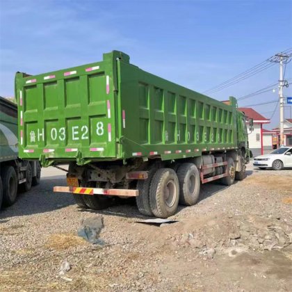 2022 Sinotruk HOWO 440 in Shanghai, China