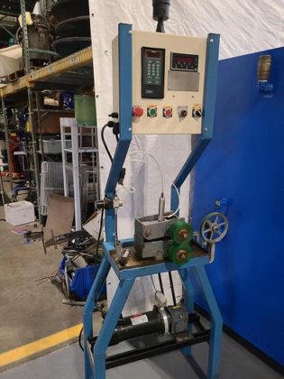 Strand Extrusion Pulling Machine Caterpillar Take-Offs Machine Plastic ...