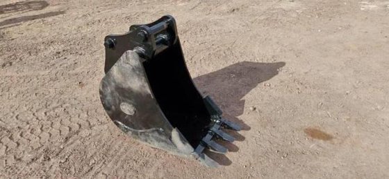 Backhoe Loader Bucket in Hildale, UT, USA