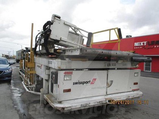 1997 FMC Commander 15 STD in Miami, FL, USA