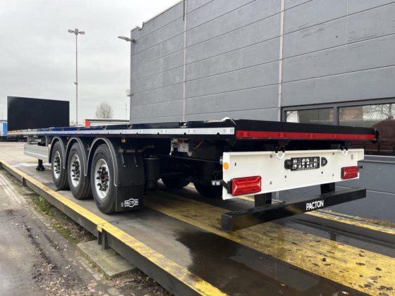 2025 Pacton open trailer with many tie-down options in Ommen ...