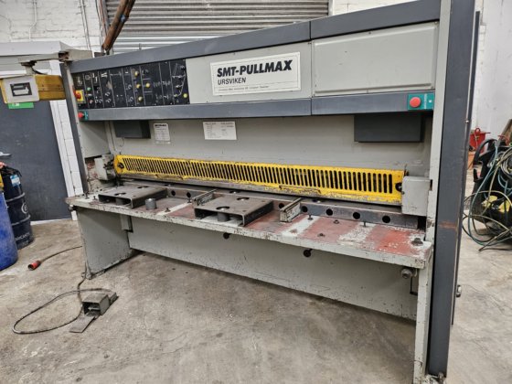 1983 SMT-PULLMAX Model E325 2500mm x 10mm in Dronfield, England, United ...