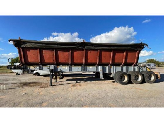 2004 Burg Tandem Front Interlink Tipper (STC) in Pretoria, South Africa