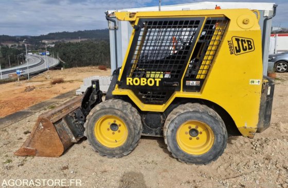 1997 JCB 165 in Montreuil, France