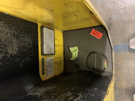 2004 2004 Hyster E40HSD Stand-Up Docker 3 Wheel Forklift, 36V in ...