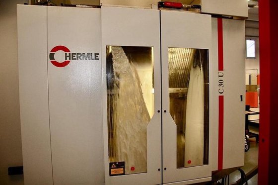 2007 Hermle C30 U in Melzo, Italy