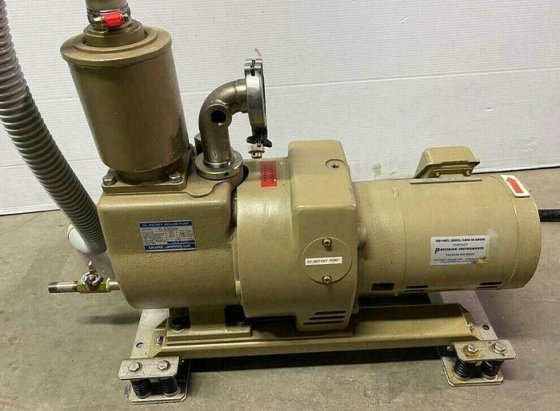 ULVAC D-330DK Vacuum Pump JAPAN OIL MIST TRAP TMX-1 ROTARY INDUCTION ...